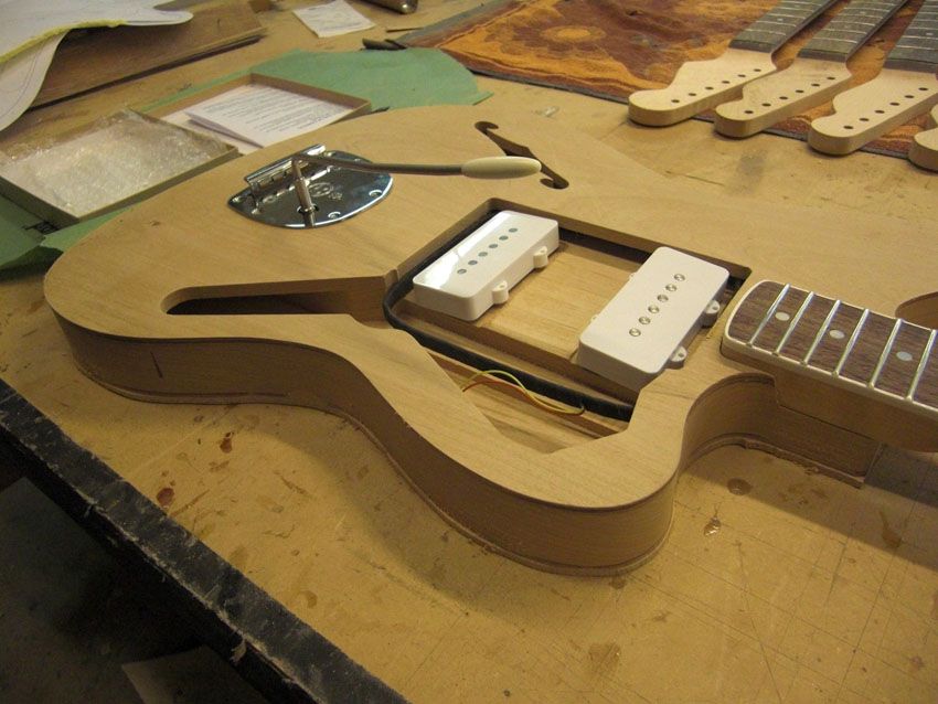 Jazzmaster Thinline build - OffsetGuitars.com